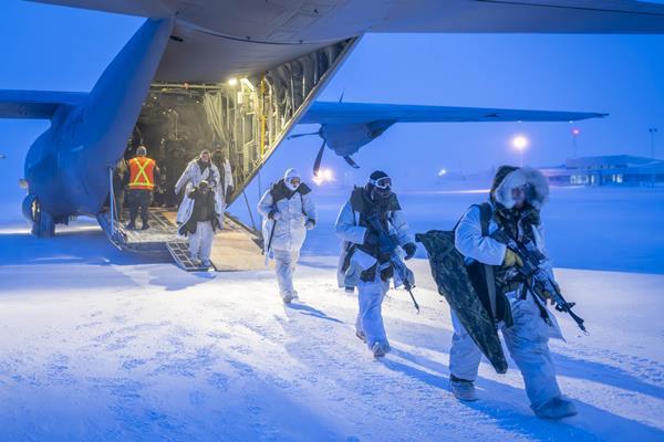 Canada highlights arctic aviation capability with far-northern drills ...
